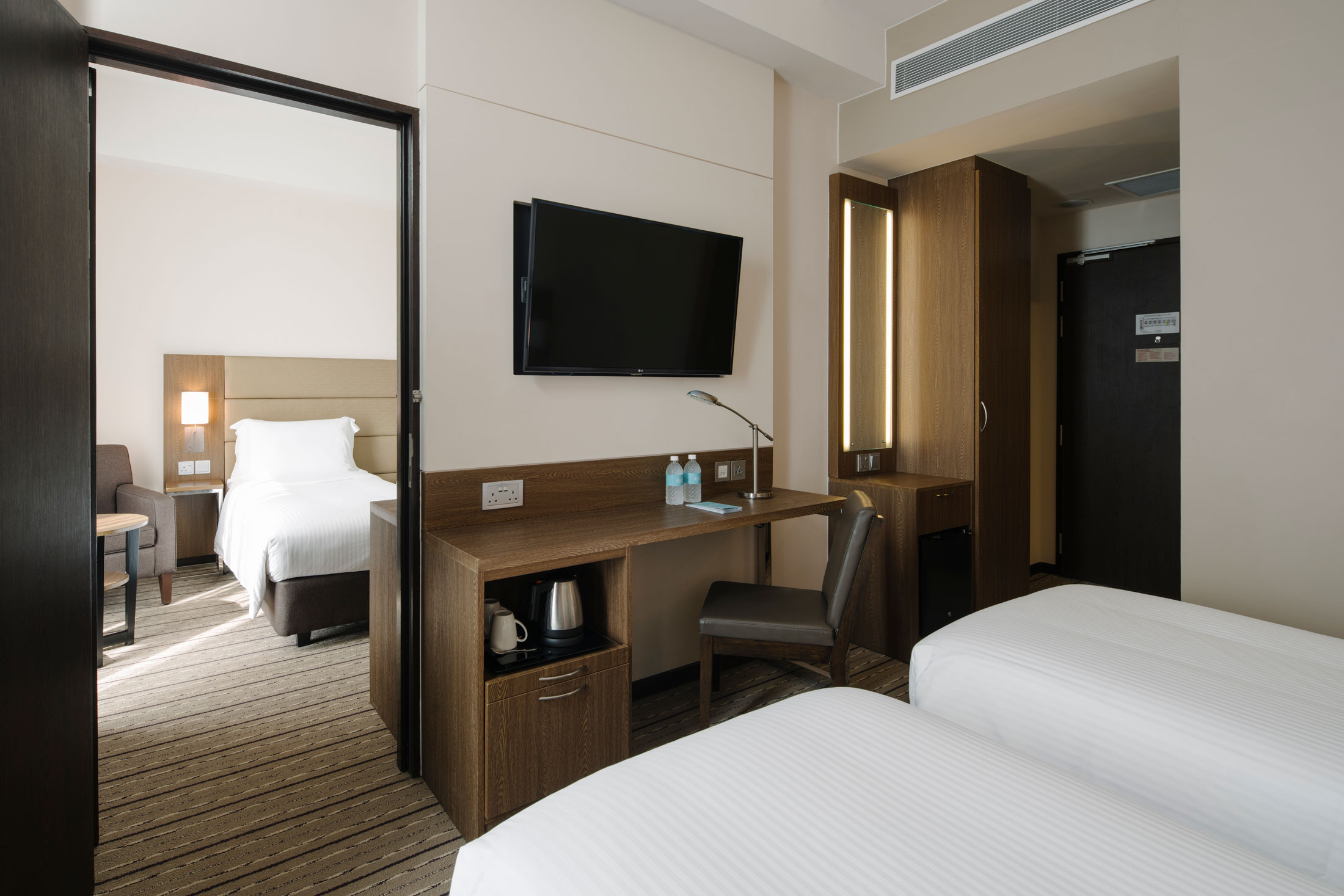 Connecting Rooms - Hotel Traveltine Connecting Rooms - Hotel Traveltine